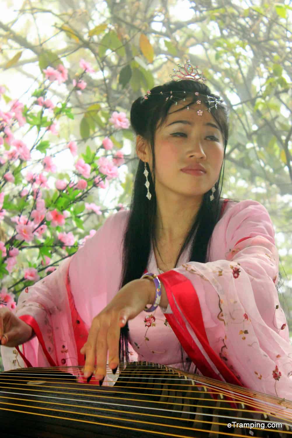 China’s Hidden Gem: Zhangjiajie the Hallelujah Floating Mountains